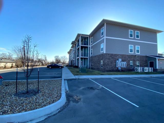 3 BR, 2 BA Apartment 1200 Whittier Place Lane Unit 2 212, Emporia, KS 66801