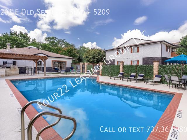 3 BR, 2 BA Apartment 1201 E Old Settlers Blvd, Round Rock, TX 78664