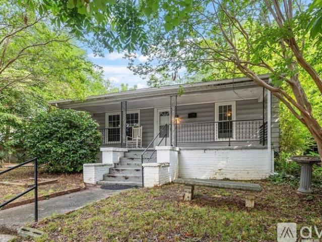 3 BR, 2 BA Apartment 1207 E Martin St, Raleigh, NC 27610