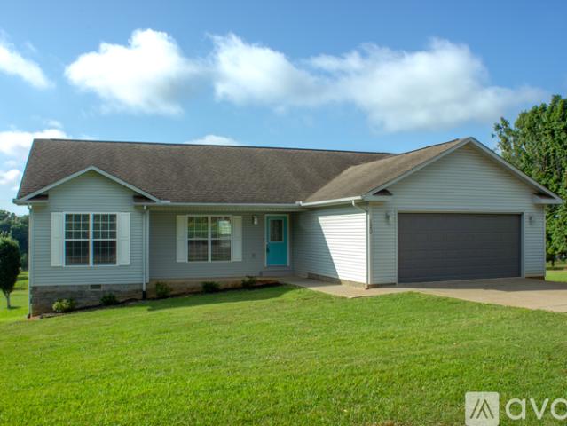 3 BR, 2 BA Apartment 120 Byrds Way, Greenback, TN 37742