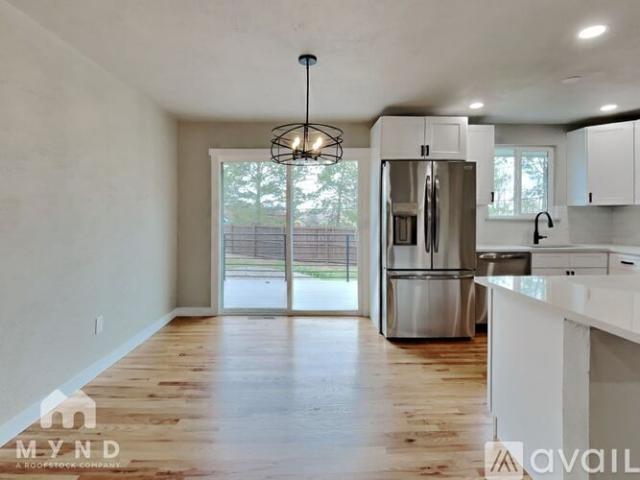 3 BR, 2 BA Apartment 1216 South Saulsbury Court, Lakewood, CO 80232