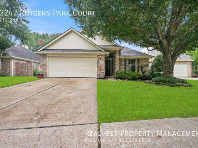 3 BR, 2 BA Apartment 12242 Rutgers Park Court, Houston, TX 77058