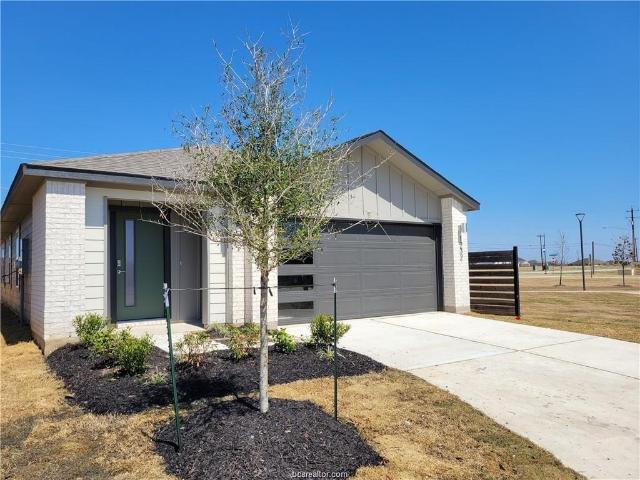 3 BR, 2 BA Apartment 1232 Amistad Loop, College Station, TX 77845
