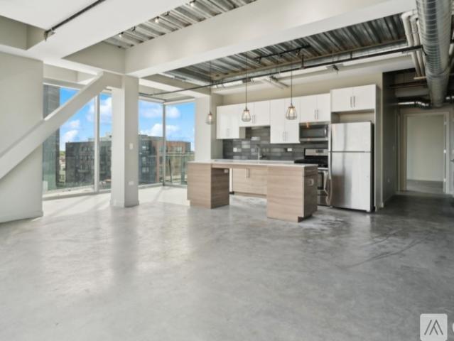 3 BR, 2 BA Apartment 1242 N Milwaukee Ave, Unit 701, Chicago, IL 60622