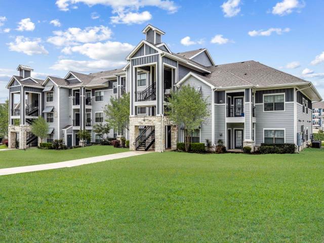 3 BR, 2 BA Apartment 12435 Dessau Rd Unit 3 beds, 2 baths, $1285, Austin, TX 78754
