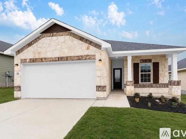 3 BR, 2 BA Apartment 124 Fawn Trace, San Antonio, TX 78253