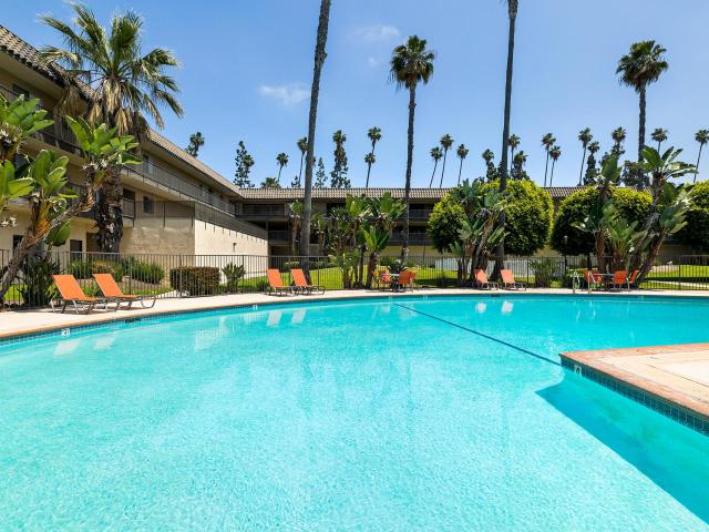3 BR, 2 BA Apartment 1250 S Euclid St Unit B292, Anaheim, CA 92804
