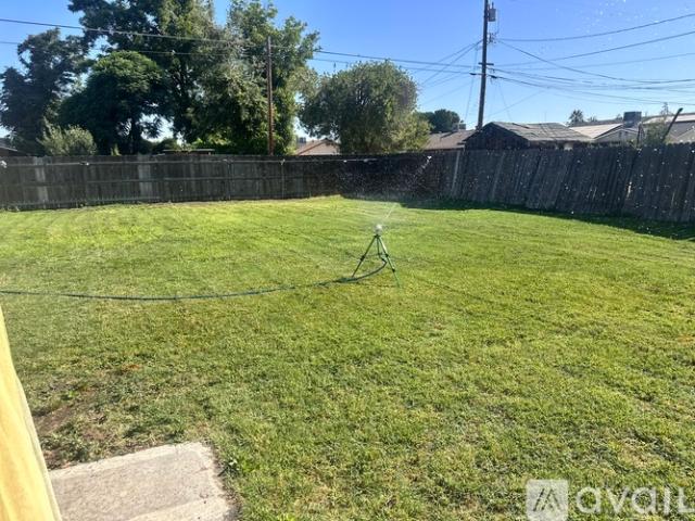 3 BR, 2 BA Apartment 1251 Hale Avenue, Corcoran, CA 93212