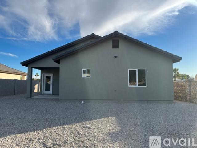 3 BR, 2 BA Apartment 12584 E 34th Pl, Yuma, AZ 85367