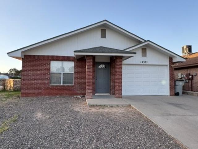3 BR, 2 BA Apartment 12591 Kari Anne Drive, El Paso, TX 79928