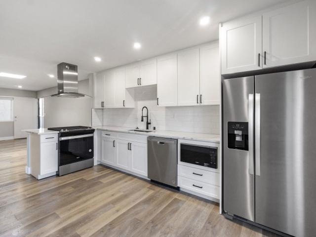 3 BR, 2 BA Apartment 125 16th Street Unit 10, Huntington Beach, CA 92648