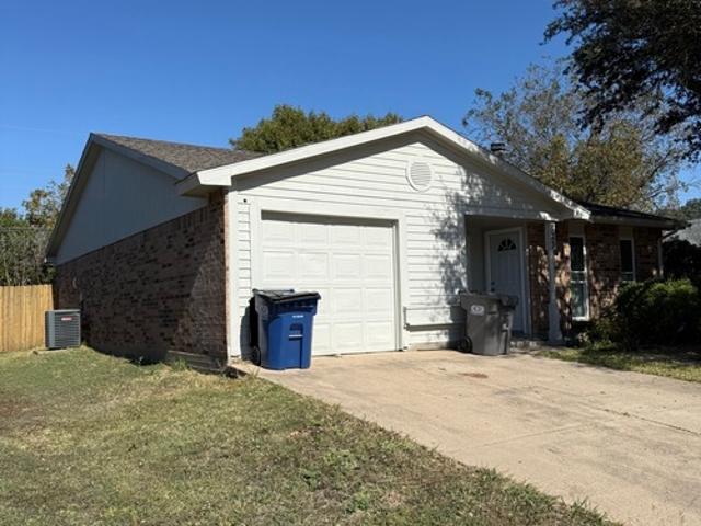 3 BR, 2 BA Apartment 125 London Lane, Glenn Heights, TX 75154