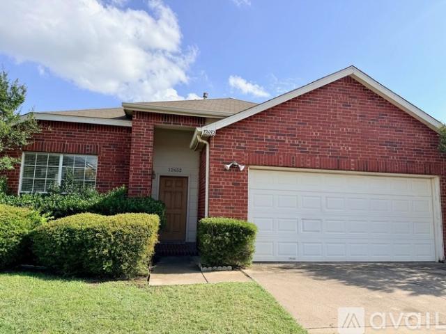 3 BR, 2 BA Apartment 12652 Black Cherry Lane, Euless, TX 76040
