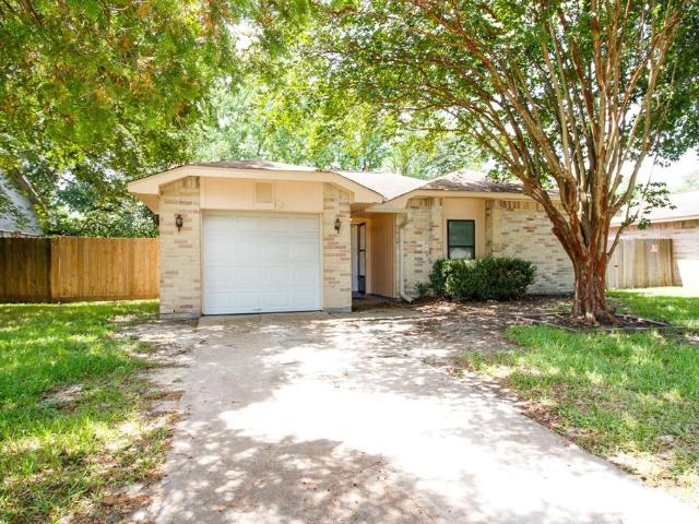 3 BR, 2 BA Apartment 12703 Copper Ml Dr, Houston, TX 77070