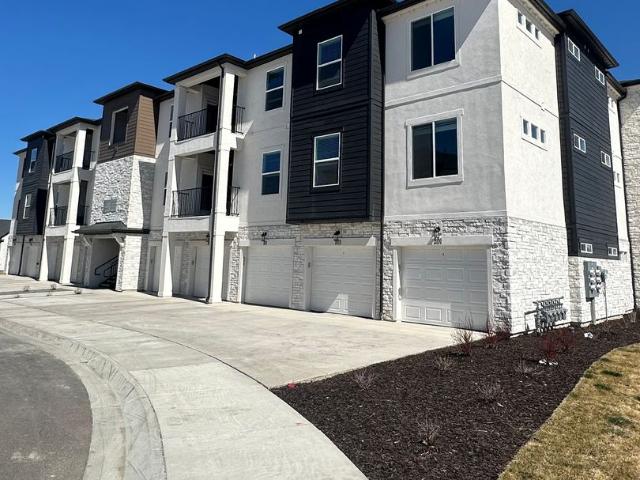 3 BR, 2 BA Apartment 12727 Skyline Loop Ln C302, Herriman, UT 84096