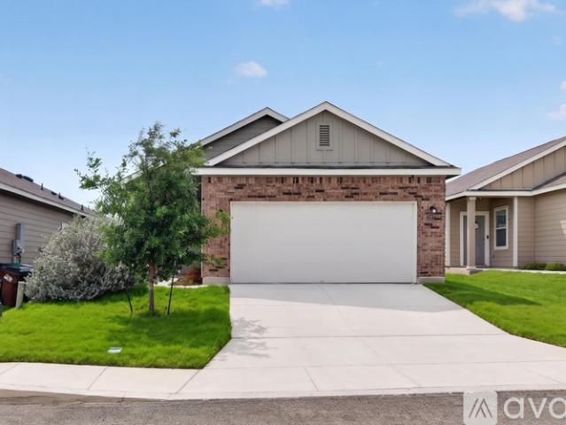 3 BR, 2 BA Apartment 12866 Cygnus, San Antonio, TX 78245