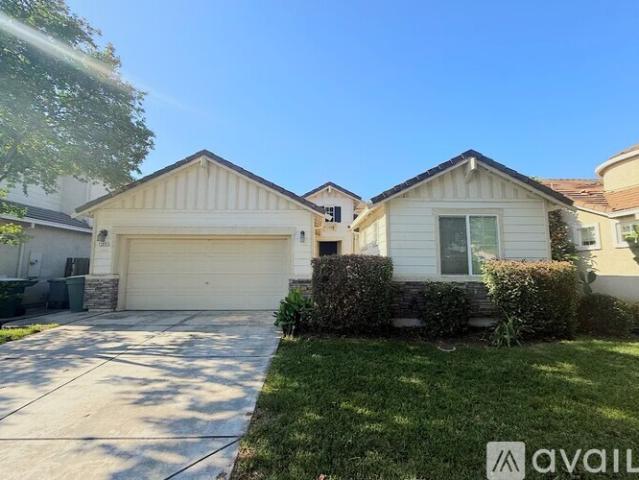 3 BR, 2 BA Apartment 1288 Wildcat Dr, Merced, CA 95348