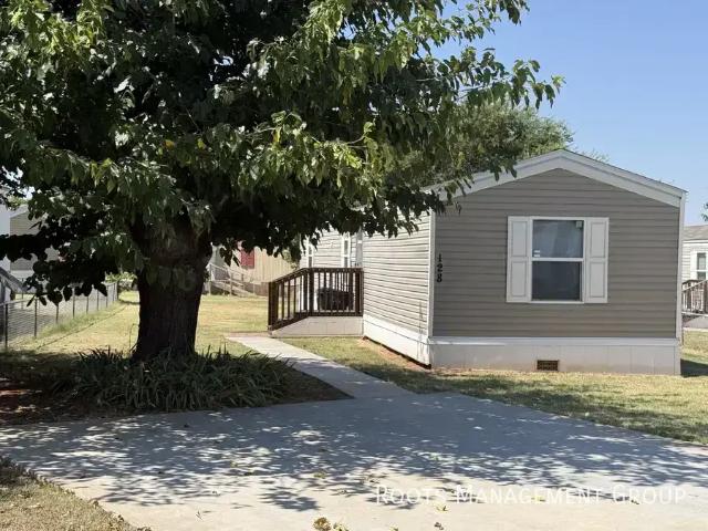 3 BR, 2 BA Apartment 128 Eldridge Lane, Wichita Falls, TX 76306