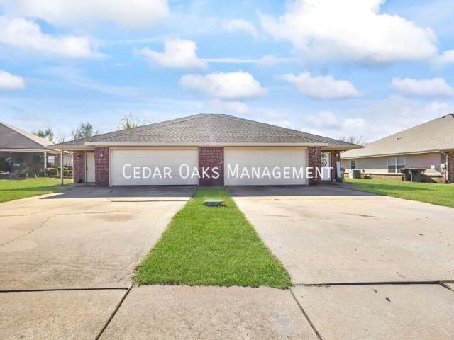 3 BR, 2 BA Apartment 1290 Dove Loop, Springdale, AR 72764