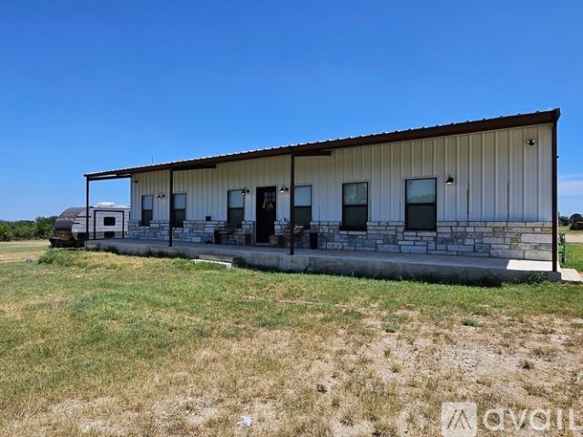 3 BR, 2 BA Apartment 12944 Keller Road, LaCoste, TX 78039