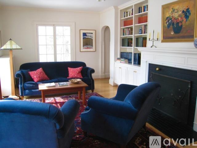 3 BR, 2 BA Apartment 133 Glenwood Avenue, Winnetka, IL 60093