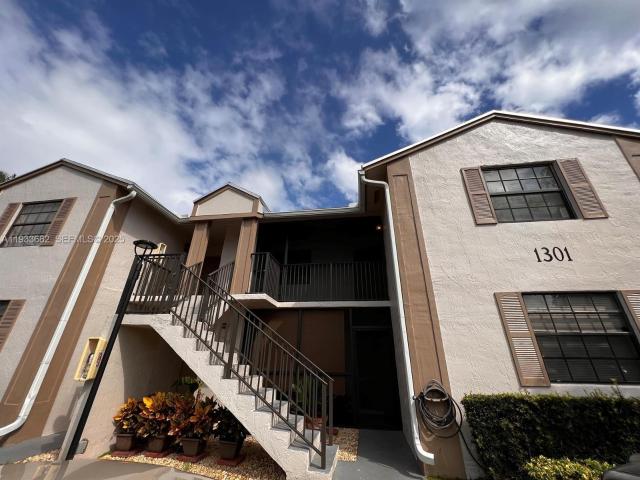 3 BR, 2 BA Apartment 1301 South Franklin Avenue, Homestead, FL 33034