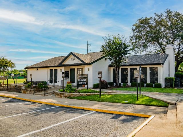 3 BR, 2 BA Apartment 13030 Audelia Road Unit 2183, Dallas, TX 75243