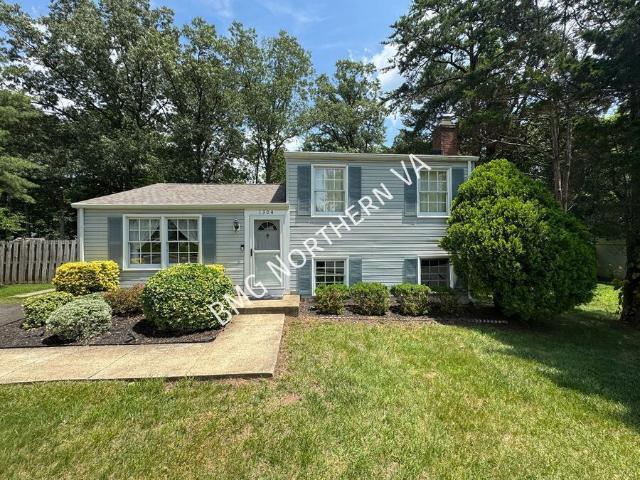 3 BR, 2 BA Apartment 1304 Dulles Pl, Herndon, VA 20170