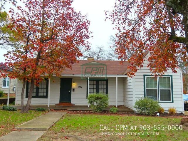 3 BR, 2 BA Apartment 1306 Glenwood Blvd, Tyler, TX 75701