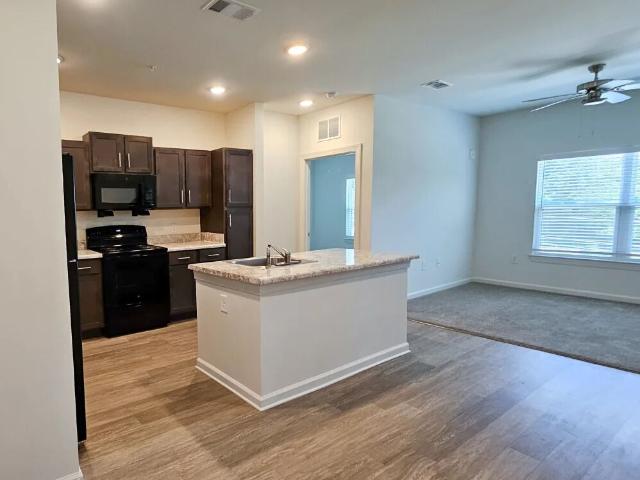 3 BR, 2 BA Apartment 1314 Donald Lee Hollowell Pkwy NW Unit 2107, Atlanta, GA 30318