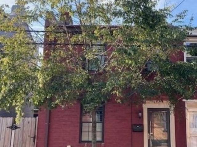 3 BR, 2 BA Apartment 1314 Sarah Street, Pittsburgh, PA 15203
