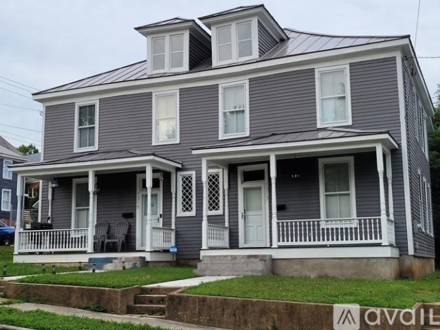 3 BR, 2 BA Apartment 1319 Harrison St, Lynchburg, VA 24504
