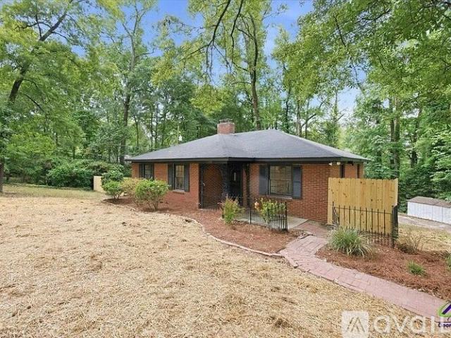 3 BR, 2 BA Apartment 1320 Briarcliff Rd, Macon, GA 31211