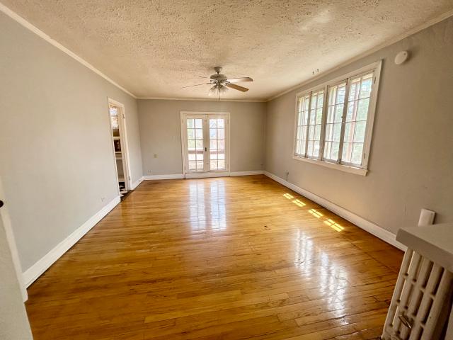 3 BR, 2 BA Apartment 1320 York St, Denver, CO 80206