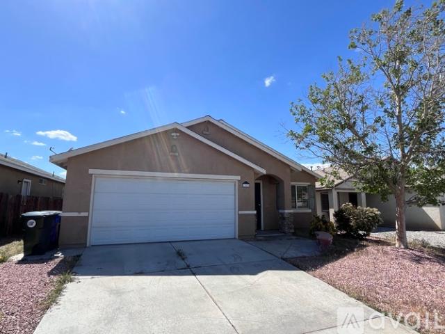 3 BR, 2 BA Apartment 13430 Merry Oaks Street, Victorville, CA 92392