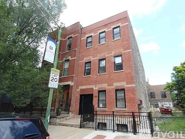 3 BR, 2 BA Apartment 1344 W Ohio St, Unit 1F, Chicago, IL 60642