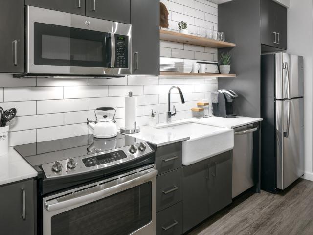 3 BR, 2 BA Apartment 135 NW 9th Ave Unit 1111, Portland, OR 97209