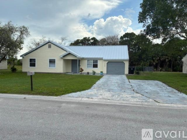 3 BR, 2 BA Apartment 1366 SE Arenson Lane, Port St. Lucie, FL 34952
