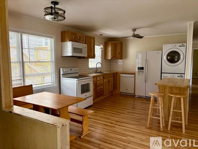 3 BR, 2 BA Apartment 136 Ski Crest Park, Blowing Rock, NC 28605