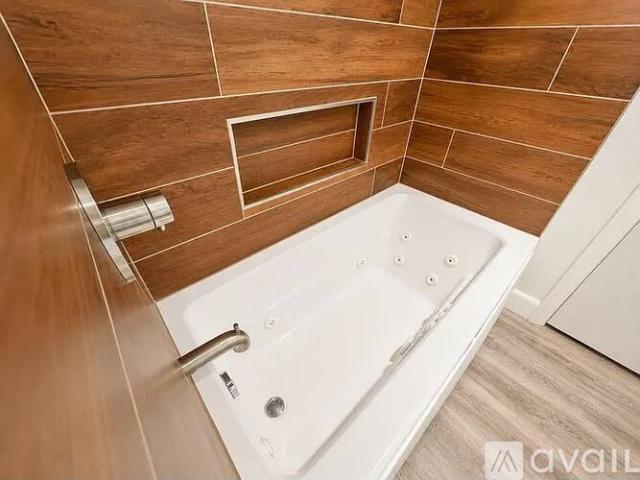 3 BR, 2 BA Apartment 1374 Dupont Avenue, Salt Lake City, UT 84116