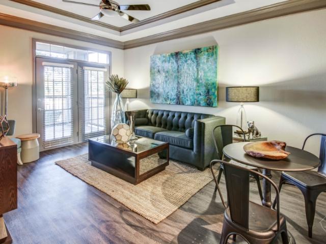 3 BR, 2 BA Apartment 13813 N MO Pac Expy, Austin, TX 78727
