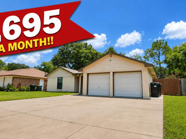 3 BR, 2 BA Apartment 13914 Bonnington Dr, Houston, TX 77034