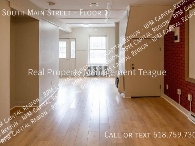3 BR, 2 BA Apartment 1 South Main Street, Voorheesville, NY 12186