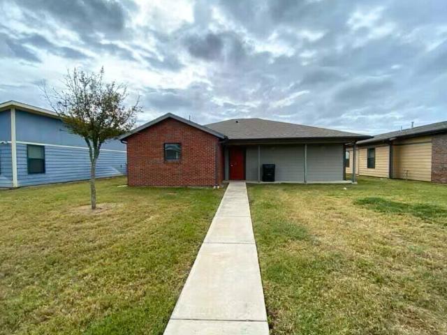 3 BR, 2 BA Apartment 2400 North Solis Road Unit 9, La Feria, TX 78559
