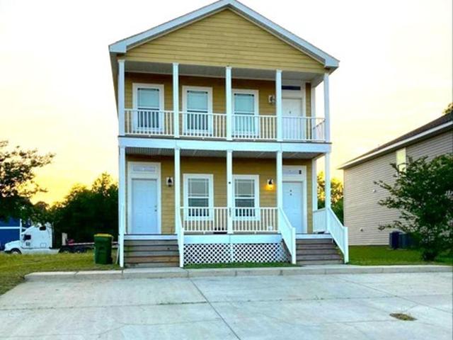 3 BR, 2 BA Apartment 2401 Esplanade Street, Unit B, Ocean Springs, MS 39564