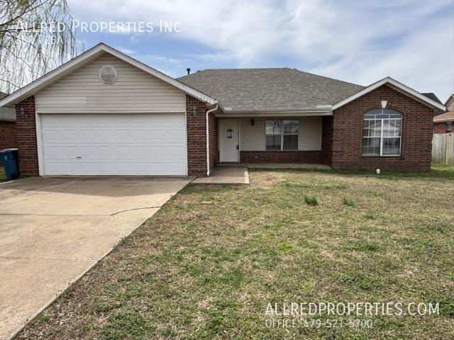 3 BR, 2 BA Apartment 2405 SW 17th, Bentonville, AR 72713