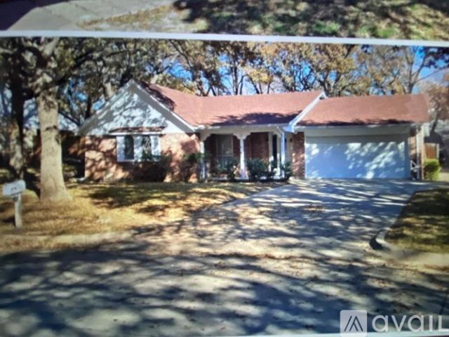 3 BR, 2 BA Apartment 2409 York Minster Ct, Arlington, TX 76006