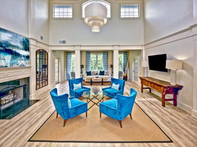 3 BR, 2 BA Apartment 240 E Belle Isle Rd NE Unit 207, Atlanta, GA 30342