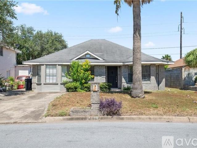 3 BR, 2 BA Apartment 2419 N 28th St, McAllen, TX 78501