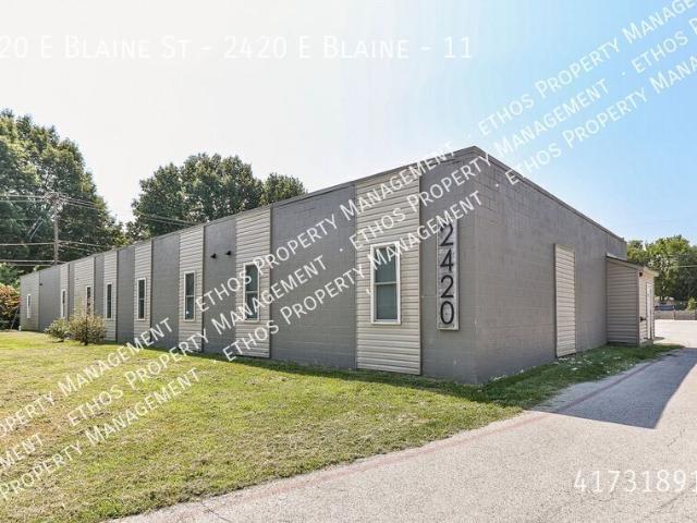3 BR, 2 BA Apartment 2420 E Blaine St 2420 E Blaine, Springfield, MO 65803